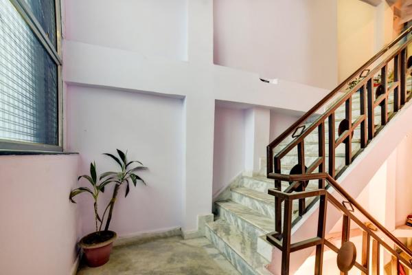 Oyo Flagship 83165 Hotel Om Shanti - Patna