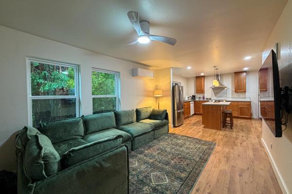 The Magnolia Meadow Retreat - McKinleyville, CA