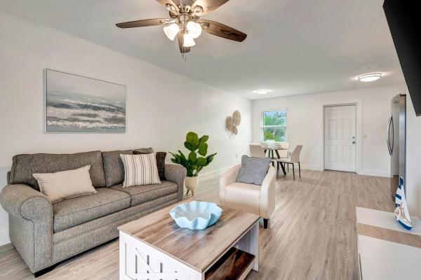 The Cozy Cove Ii 3 Min To Beach - Cortez, FL