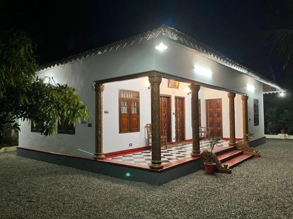 Writer's Inn - Vaikom