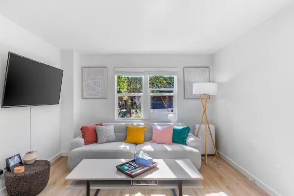 Sweet Escape Hill - Renton, WA