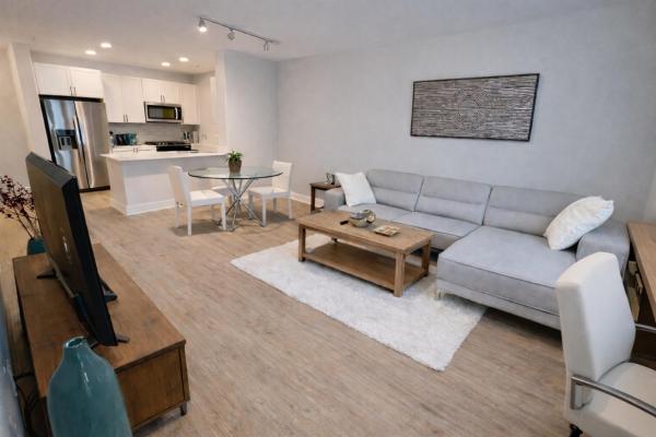 Luxury 2 Bedrooms 2 Bathrooms With Pool And Gym - Los Angeles