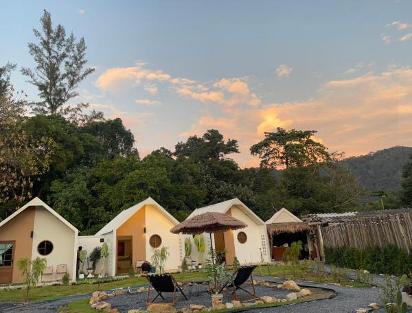 Chamin Longbeach Resort - Ko Lanta