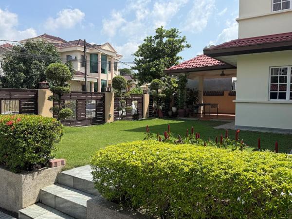 Grand Luxe Bangalow 8br, Ampang Utama Park, Lrt - Hulu Langat