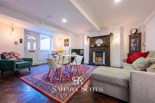 New -Modern Home - Sleeps 4 - Parking - Newport