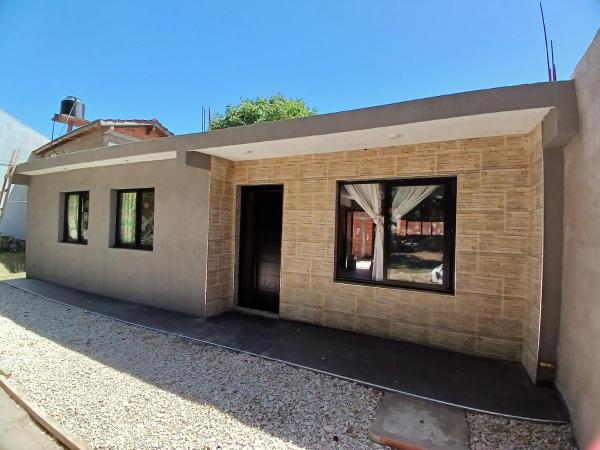 Casa Chalet Con Parque - Mar de Ajó