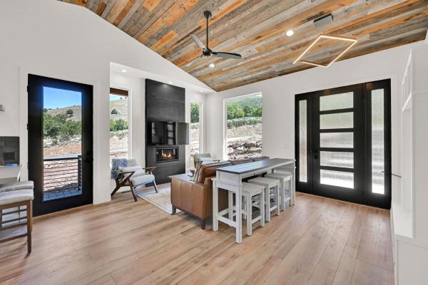 Eden Cabin Views Of Ogden Valley Ski & Golf - Ogden, UT