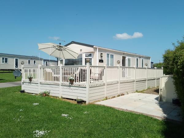 2-bed Hide-away Caravan At Ashbourne Heights - Derbyshire