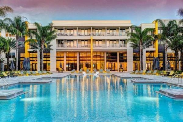 Xl 1br 2-king Beds Near Mayo Pool Gym Workspace - Jacksonville