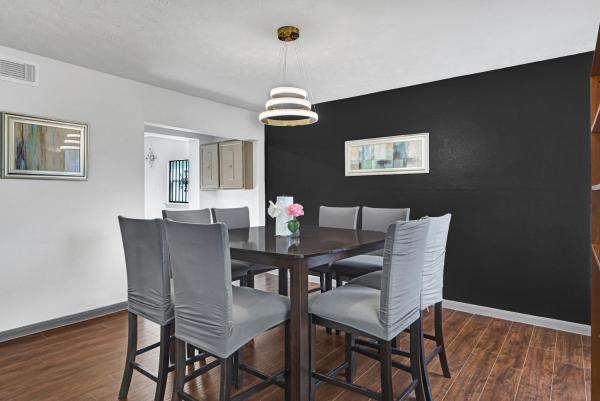6 Bedroom House 15 Minutes From Iah Airport. - Houston, TX