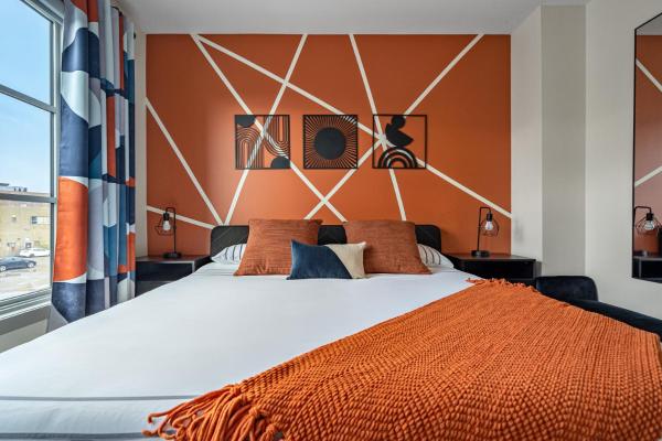 Rare Find, Double King Beds, Cozy And Vibrant - カルガリー