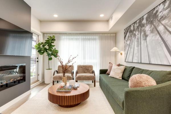 Bright & Homey Haven W/ Hot Tub, Pool + Near Banff - Canmore