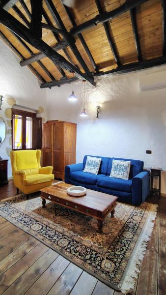 Oldtown Romantic Apartment - Cagliari