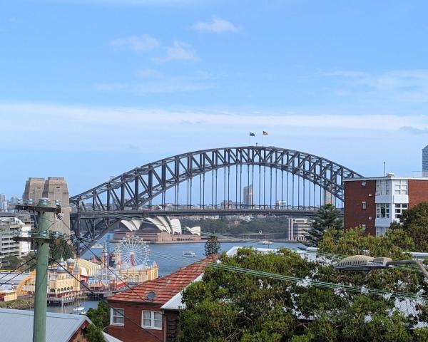 Bridge View At Lucky Feather - Close To Station - North Sydney