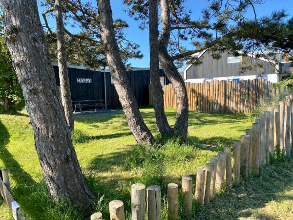 Bungalow Happy, Vakantiewoning Op Loopafstand Van Strand & Duinen! - Nederland
