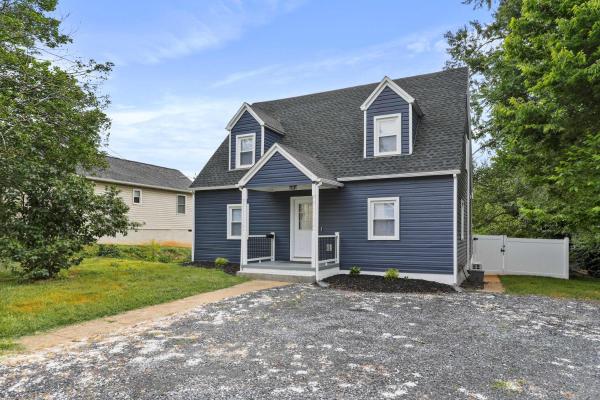 Cozy W Fenced Yard Games & Walkable To Luray - Luray, VA