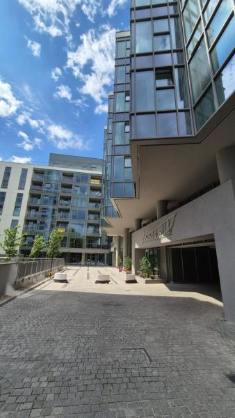 Towarowa Clock Apartment, Free Parking, Air-conditioning, Self Check-in 24h - Poznań