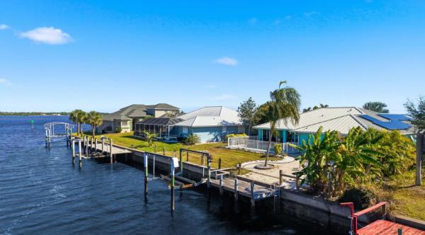 Waterfront Villa W Pool, Dock And Gulf Access - Venice, FL