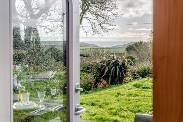 1 Bed In Widegates Oc-p34233 - Looe