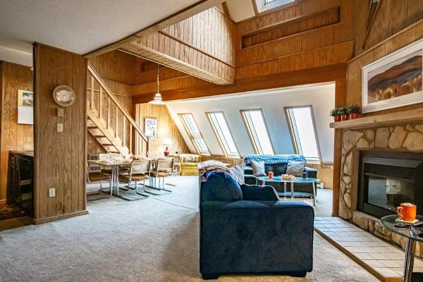 Leatherbark - 301b, 2 Bedroom Allegheny Sunrise Spacious Condo Foosball - Snowshoe, WV