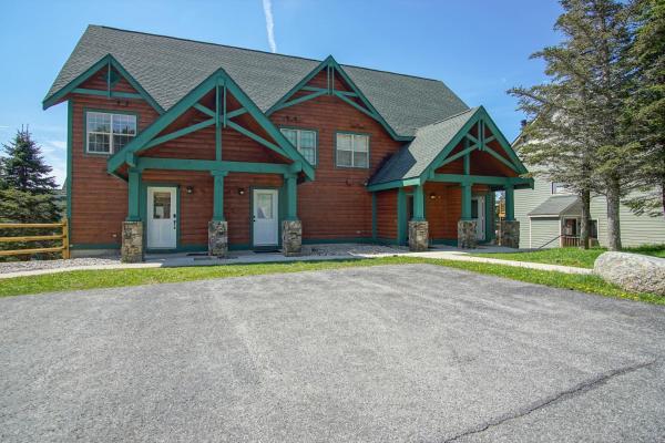 Camp 4 #1 3 Bedroom, 35 Bath - Snowshoe, WV