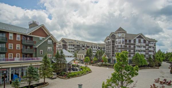 Slope Side One Of The Best Views Of The Village Rimfire 317-318 - West Virginia