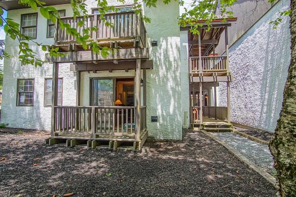 Whistlepunk #33: 1 Bedroom, 1 Full Bathroom: Slope Side, Wood Fireplace - West Virginia