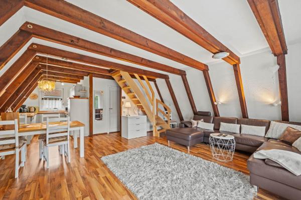 Johanns Huus, Nurdachhaus Mit 2 Schlafzimmern Und Garten, Hund Willkommen! - Greetsiel