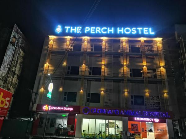 The Perch Hostel - Subic