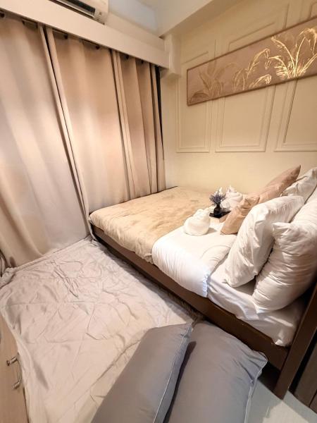 Modern 1br Condo Near Moa & Naia With Wifi, Ps4, Karaoke - Manila