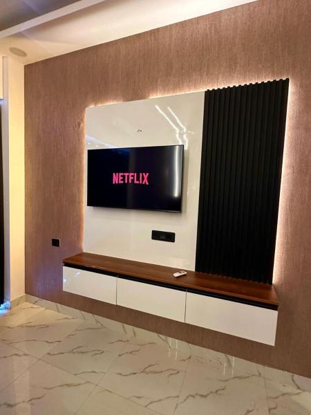 Hulk Apartment - Noida