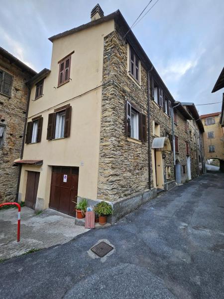 Il Girasole - Casa In Pietra Nel Borgo Di Ottano - Ligurien