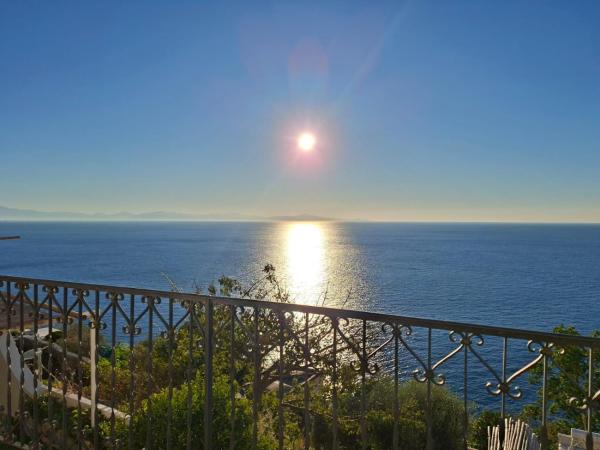 Mareluna Holiday Home - Praiano