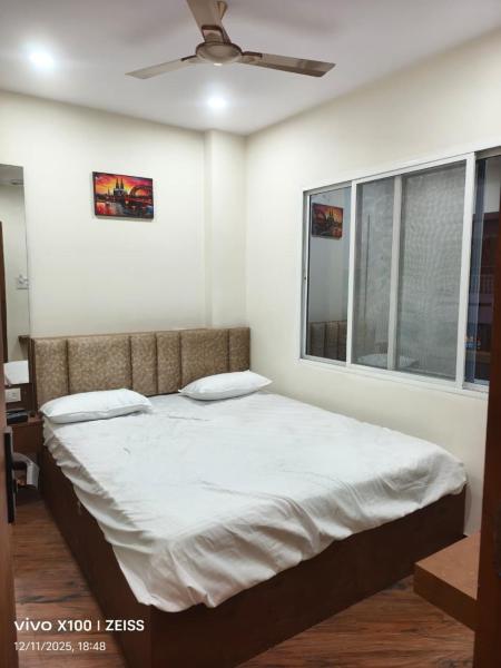 Hotel Shivaarambh Homestay - Ujjain