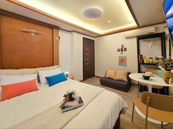 Bokman Stay 02 - Seoul