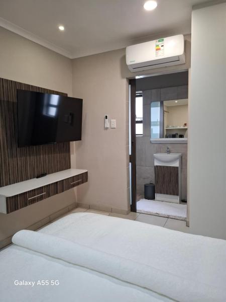 Petron Lodge - Kempton Park