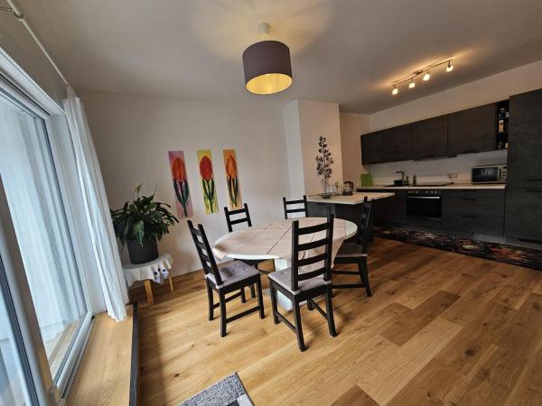 Doppelzimmer Im Gästehaus, ,Wg-haus' Ruhige Lage, Nähe Schwimmin - Wuppertal