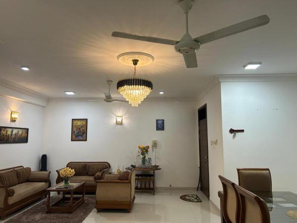 The Quiet Corner - Colombo