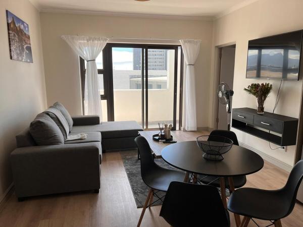 Easycapetown - Bloubergstrand Coastal Apartment - Parklands