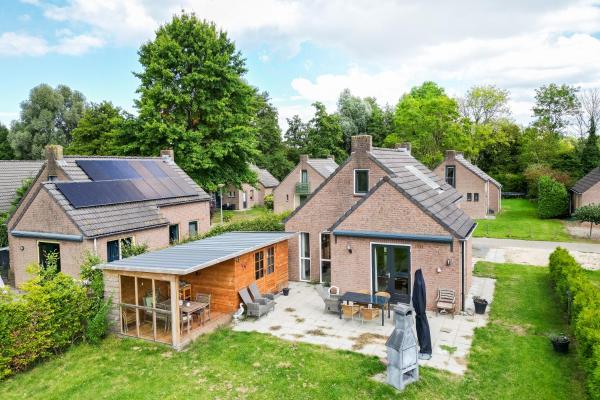 6 - Person 'De Vlaamse Reus' 195 Bungalow - Nijmegen