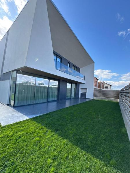 Knight Villa - 布加勒斯特