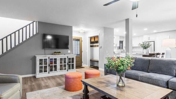 5bdr Stay W Fireplace Game Room Family-friendly Amenities Arrowhead Chalet By Avantstay - Rialto, CA