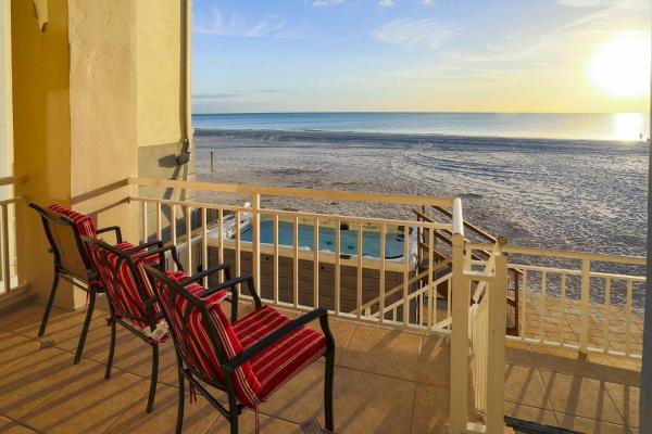 Captains Townhouse - St. Pete Beach, FL