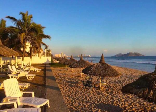Casa Cerritos Resort A 100 M De La Playa - Mazatlán
