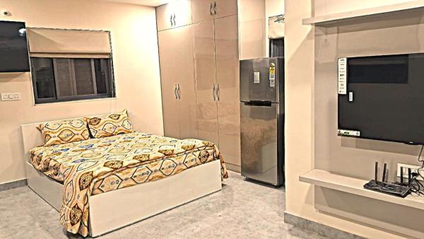 Modern Penthouse Room With Kitchen - Hyderabad