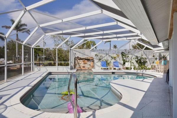 Waterfront Home Near Beaches Multi Month Welcomed - Inquire - Fort Myers Beach, FL