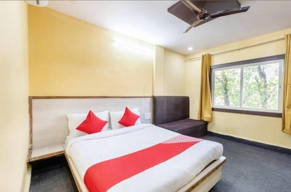 Hotel Vanice Blue - Indore