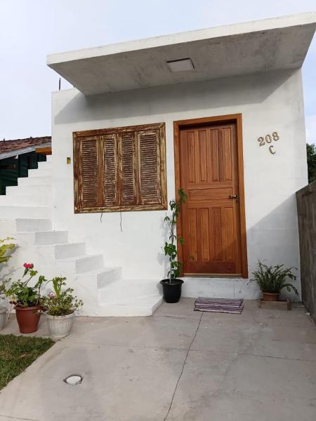 Casinha Charmosa Na Praia Do Campeche - Florianópolis