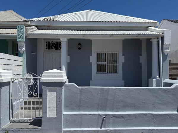 Entire 4-bedroom House In Observatory - Claremont