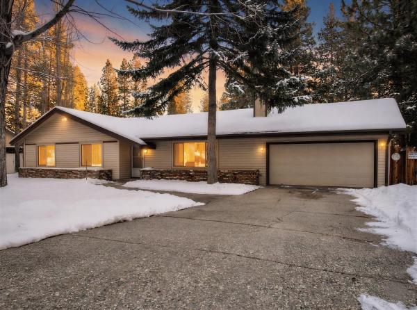 Skiers Crest - Hot Tub, Yard, Near Lake & Slopes - Big Bear Lake, CA
